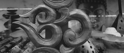 OM 🕉️ symbol meaning - YOGI TIMES