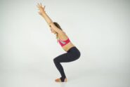 10 Dynamic Yoga Poses with modifications | YOGI TIMES